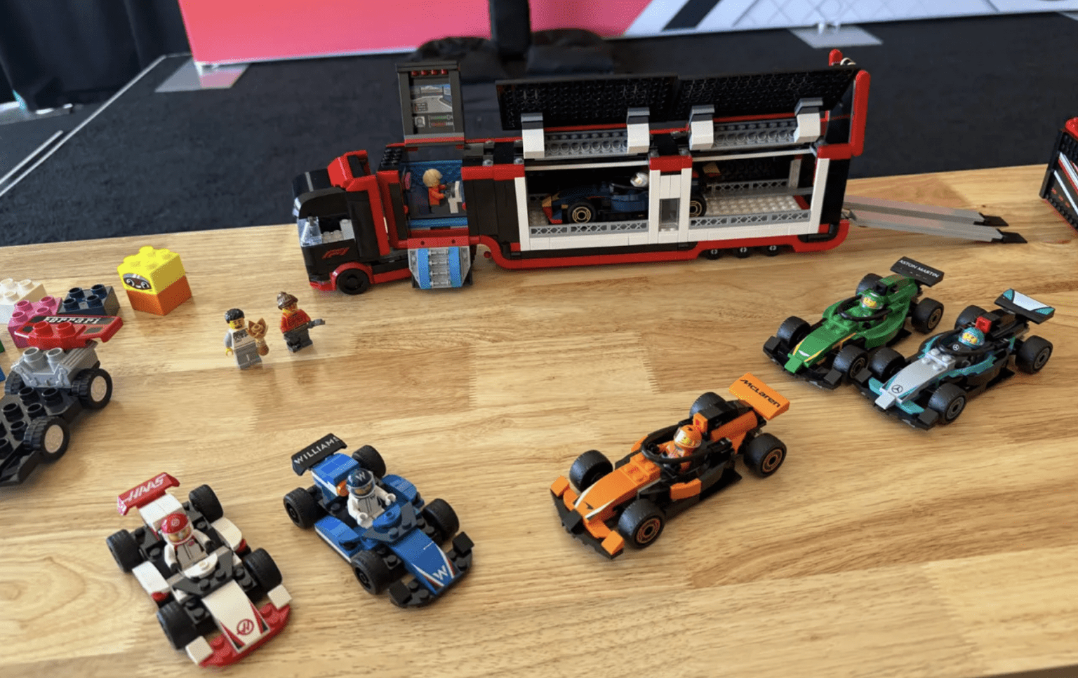Tout ce qu’il faut savoir sur la nouvelle gamme F1 de Lego - STUFF Magazine